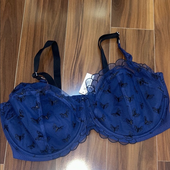 Adore Me | Intimates & Sleepwear | 44c Adore Me Lightly Lined Bat ...